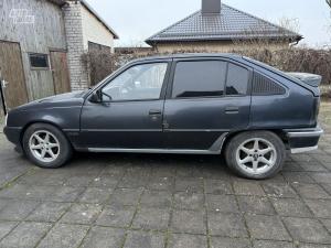 Opel Kadett 1991 in Liepaja, with an engine capacity of 2.00 L and mileage of 299 thousand km for 3000 €, photo 2 on AUTOMOTO.COM.LV