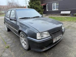 Opel Kadett 1991 in Liepaja, with an engine capacity of 2.00 L and mileage of 299 thousand km for 3000 €, photo 5 on AUTOMOTO.COM.LV