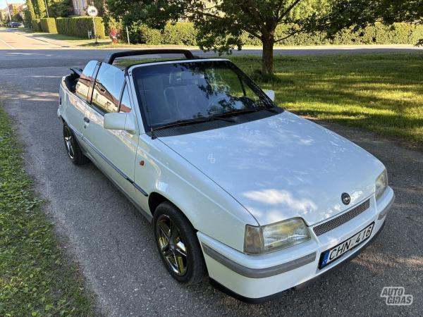 Opel Kadett 1993 in Joniskis, with an engine capacity of 1.60 L and mileage of 73 thousand km for 2650 €, photo 7 on AUTOMOTO.COM.LV