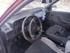 Sarkans Opel Kadett 1990 Pabradė, ar dzinēja tilpumu 1.60 L un nobraukumu 12 tūkst. km par 1500 €, foto 8 vietnē AUTOMOTO.COM.LV