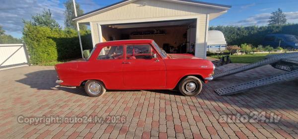 Sarkans Opel Kadett 1964 Tallina, ar dzinēja tilpumu 0.80 L un nobraukumu 0 tūkst. km par 2500 €, foto 4 vietnē AUTOMOTO.COM.LV