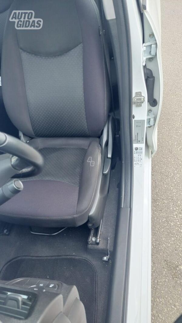 Balts Opel Karl 2015 Kauņa, ar dzinēja tilpumu 1.00 L un nobraukumu 179 tūkst. km par 3900 €, foto 10 vietnē AUTOMOTO.COM.LV