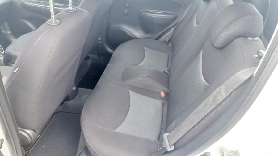 Balts Opel Karl 2015 Kauņa, ar dzinēja tilpumu 1.00 L un nobraukumu 179 tūkst. km par 3900 €, foto 14 vietnē AUTOMOTO.COM.LV