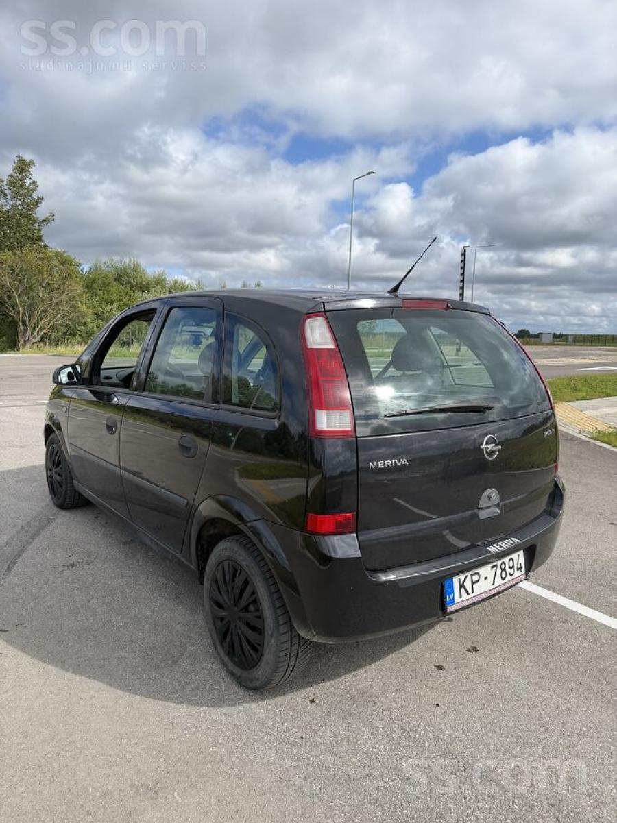 Melns Opel Meriva 2004 Liepāja, ar dzinēja tilpumu 1.70 L un nobraukumu 265 tūkst. km par 1700 €, foto 6 vietnē AUTOMOTO.COM.LV
