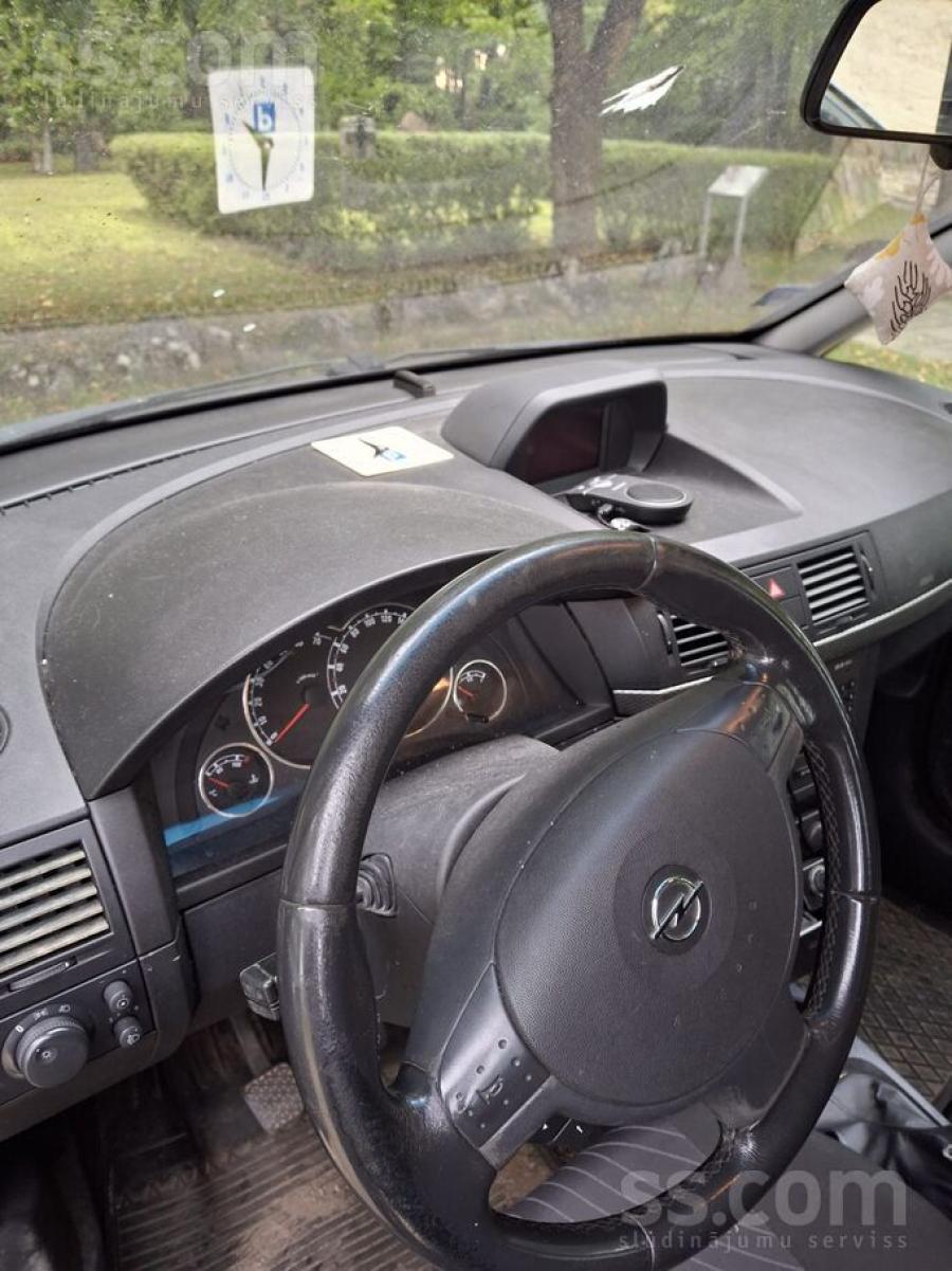 Melns Opel Meriva 2006 Rīga, ar dzinēja tilpumu 1.80 L un nobraukumu 305 tūkst. km par 1000 €, foto 5 vietnē AUTOMOTO.COM.LV
