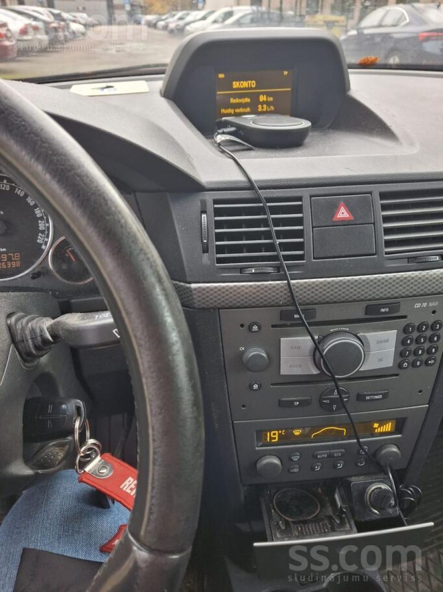 Melns Opel Meriva 2006 Rīga, ar dzinēja tilpumu 1.80 L un nobraukumu 305 tūkst. km par 1000 €, foto 7 vietnē AUTOMOTO.COM.LV