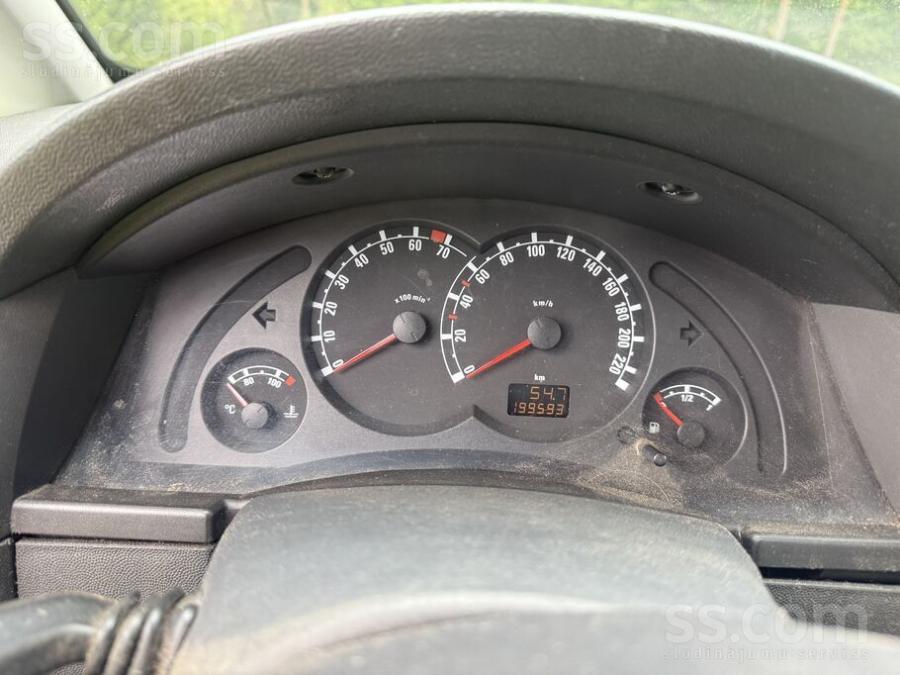 Melns Opel Meriva 2007 Cēsis, ar dzinēja tilpumu 1.40 L un nobraukumu 200 tūkst. km par 1100 €, foto 5 vietnē AUTOMOTO.COM.LV