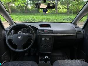 Black Opel Meriva 2008 in Riga, with an engine capacity of 1.40 L and mileage of 0 thousand km for 2250 €, photo 11 on AUTOMOTO.COM.LV