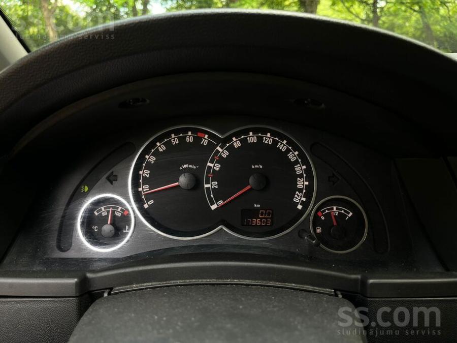 Black Opel Meriva 2008 in Riga, with an engine capacity of 1.40 L and mileage of 0 thousand km for 2250 €, photo 13 on AUTOMOTO.COM.LV
