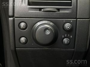 Black Opel Meriva 2008 in Riga, with an engine capacity of 1.40 L and mileage of 0 thousand km for 2250 €, photo 14 on AUTOMOTO.COM.LV
