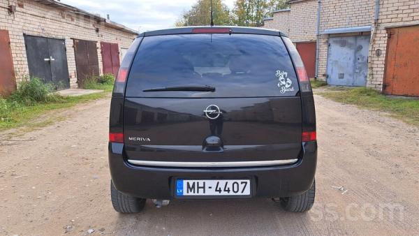 Black Opel Meriva 2009 in Daugavpils, with an engine capacity of 1.60 L and mileage of 179 thousand km for 1500 €, photo 4 on AUTOMOTO.COM.LV