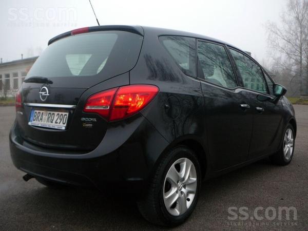 Black Opel Meriva 2010 in Cesis, with an engine capacity of 1.40 L and mileage of 0 thousand km for 4750 €, photo 4 on AUTOMOTO.COM.LV