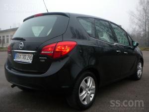 Black Opel Meriva 2010 in Cesis, with an engine capacity of 1.40 L and mileage of 0 thousand km for 4750 €, photo 4 on AUTOMOTO.COM.LV