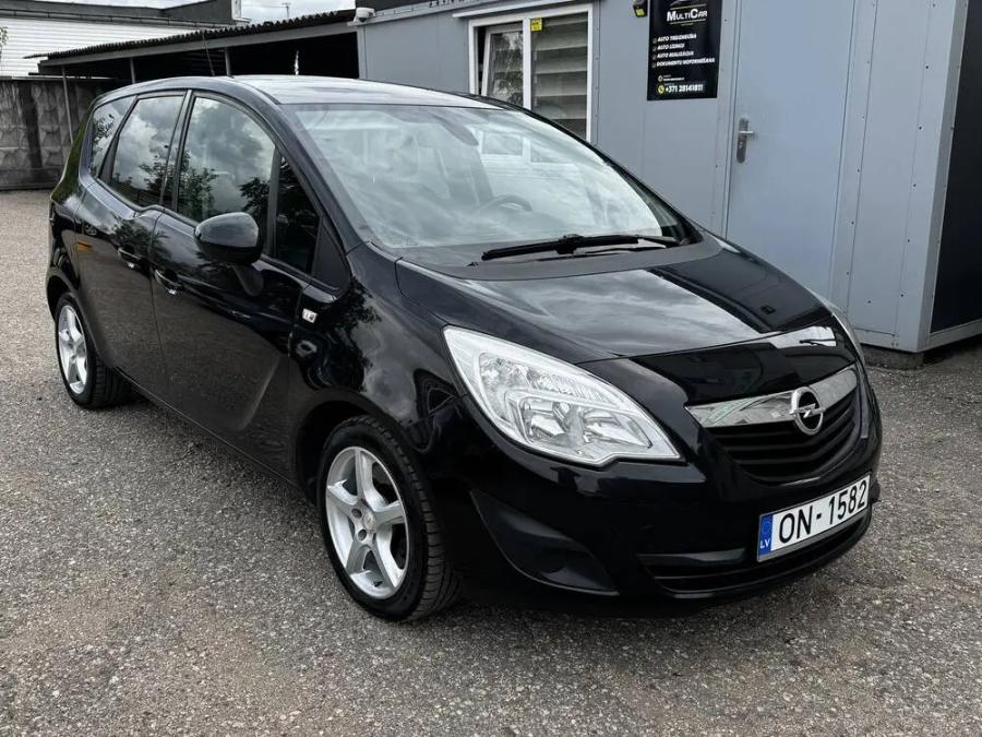 Melns Opel Meriva 2010 Daugavpils, ar dzinēja tilpumu 1.70 L un nobraukumu 195 tūkst. km par 3850 €, foto 1 vietnē AUTOMOTO.COM.LV