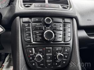 Melns Opel Meriva 2010 Daugavpils, ar dzinēja tilpumu 1.70 L un nobraukumu 0 tūkst. km par 3850 €, foto 20 vietnē AUTOMOTO.COM.LV