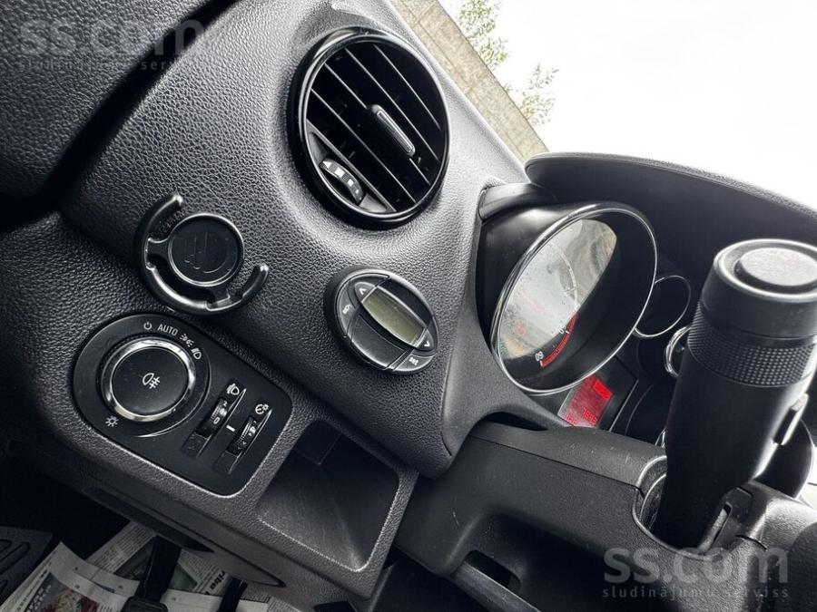 Melns Opel Meriva 2010 Daugavpils, ar dzinēja tilpumu 1.70 L un nobraukumu 0 tūkst. km par 3850 €, foto 22 vietnē AUTOMOTO.COM.LV