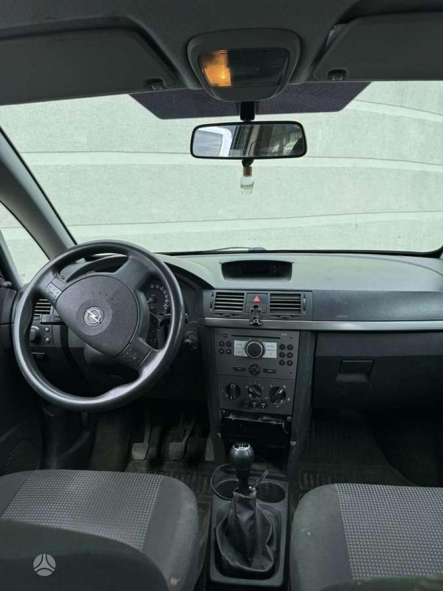 Black Opel Meriva 2010 in Taurage, with an engine capacity of 1.36 L and mileage of 234 thousand km for 2100 €, photo 7 on AUTOMOTO.COM.LV