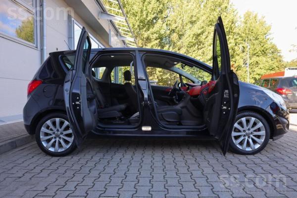 Opel Meriva 2010 Rīga vietnē Melns Opel Meriva 2010 Rīga, ar dzinēja tilpumu 1.40 L un nobraukumu 125 tūkst. km par 3595 €, foto 10 vietnē AUTOMOTO.COM.LV