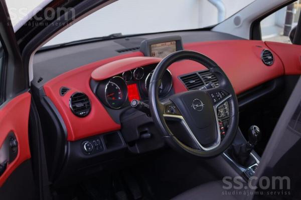Opel Meriva 2010 Rīga vietnē Melns Opel Meriva 2010 Rīga, ar dzinēja tilpumu 1.40 L un nobraukumu 125 tūkst. km par 3595 €, foto 11 vietnē AUTOMOTO.COM.LV