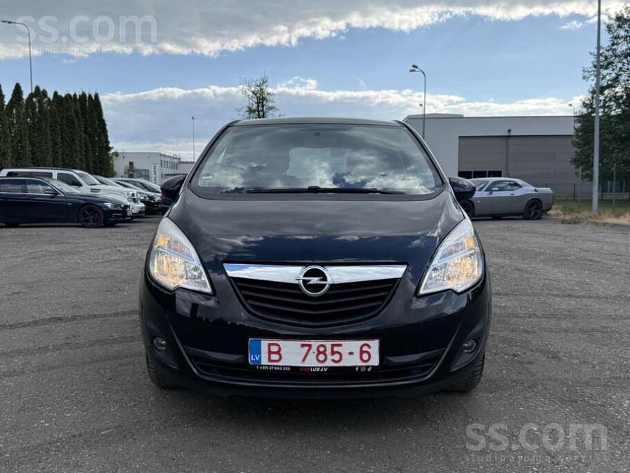 Black Opel Meriva 2011 in Liepaja, with an engine capacity of 1.40 L and mileage of 177 thousand km for 4600 €, photo 8 on AUTOMOTO.COM.LV