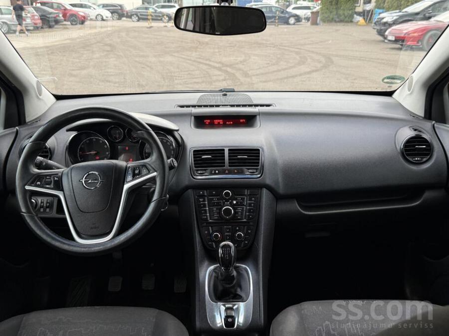 Black Opel Meriva 2011 in Liepaja, with an engine capacity of 1.40 L and mileage of 177 thousand km for 4600 €, photo 17 on AUTOMOTO.COM.LV