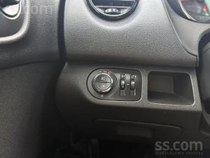 Black Opel Meriva 2011 in Liepaja, with an engine capacity of 1.40 L and mileage of 177 thousand km for 4600 €, photo 22 on AUTOMOTO.COM.LV