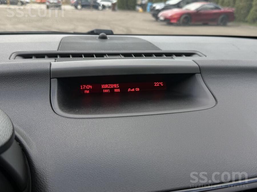 Black Opel Meriva 2011 in Liepaja, with an engine capacity of 1.40 L and mileage of 177 thousand km for 4600 €, photo 23 on AUTOMOTO.COM.LV