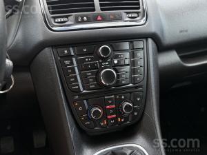 Black Opel Meriva 2011 in Liepaja, with an engine capacity of 1.40 L and mileage of 177 thousand km for 4600 €, photo 24 on AUTOMOTO.COM.LV