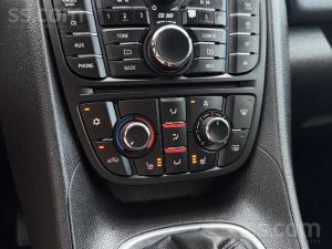 Black Opel Meriva 2011 in Liepaja, with an engine capacity of 1.40 L and mileage of 177 thousand km for 4600 €, photo 25 on AUTOMOTO.COM.LV