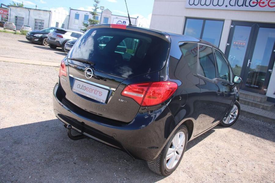 Black Opel Meriva 2011 in Tukums, with an engine capacity of 1.70 L and mileage of 266 thousand km for 4686 €, photo 7 on AUTOMOTO.COM.LV