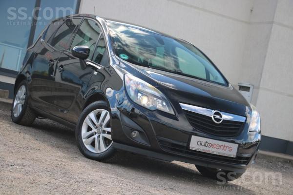 Black Opel Meriva 2011 in Tukums, with an engine capacity of 1.70 L and mileage of 266 thousand km for 4686 €, photo 7 on AUTOMOTO.COM.LV