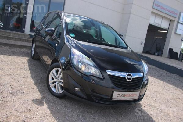 Black Opel Meriva 2011 in Tukums, with an engine capacity of 1.70 L and mileage of 266 thousand km for 4686 €, photo 8 on AUTOMOTO.COM.LV