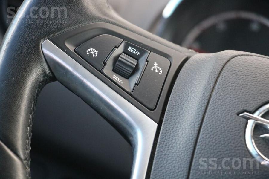 Black Opel Meriva 2011 in Tukums, with an engine capacity of 1.70 L and mileage of 266 thousand km for 4686 €, photo 22 on AUTOMOTO.COM.LV