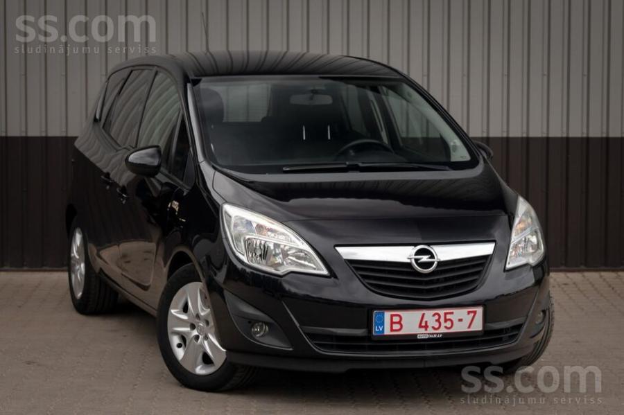 Black Opel Meriva 2011 in Talsi, with an engine capacity of 1.40 L and mileage of 132 thousand km for 5490 €, photo 1 on AUTOMOTO.COM.LV