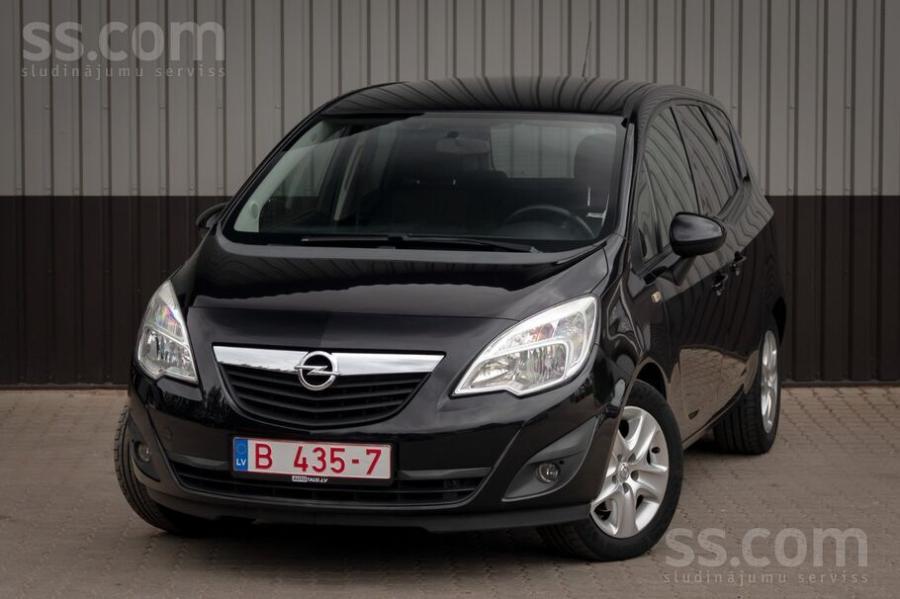 Black Opel Meriva 2011 in Talsi, with an engine capacity of 1.40 L and mileage of 132 thousand km for 5490 €, photo 4 on AUTOMOTO.COM.LV