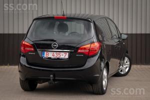 Black Opel Meriva 2011 in Talsi, with an engine capacity of 1.40 L and mileage of 132 thousand km for 5490 €, photo 8 on AUTOMOTO.COM.LV