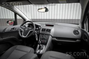 Black Opel Meriva 2011 in Talsi, with an engine capacity of 1.40 L and mileage of 132 thousand km for 5490 €, photo 9 on AUTOMOTO.COM.LV