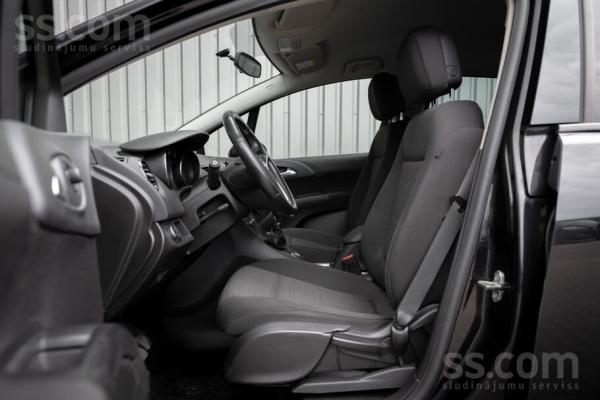 Melns Opel Meriva 2011 Talsi, ar dzinēja tilpumu 1.40 L un nobraukumu 132 tūkst. km par 5490 €, foto 9 vietnē AUTOMOTO.COM.LV
