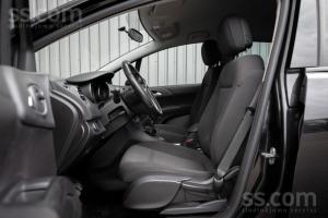 Black Opel Meriva 2011 in Talsi, with an engine capacity of 1.40 L and mileage of 132 thousand km for 5490 €, photo 10 on AUTOMOTO.COM.LV