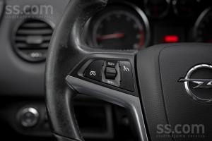 Black Opel Meriva 2011 in Talsi, with an engine capacity of 1.40 L and mileage of 132 thousand km for 5490 €, photo 17 on AUTOMOTO.COM.LV