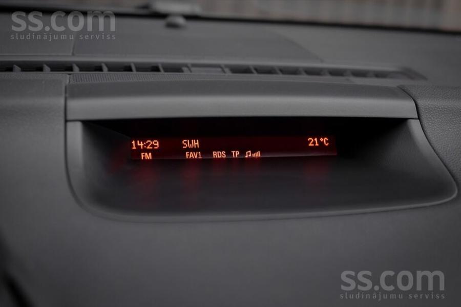 Black Opel Meriva 2011 in Talsi, with an engine capacity of 1.40 L and mileage of 132 thousand km for 5490 €, photo 21 on AUTOMOTO.COM.LV