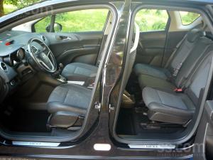 Melns Opel Meriva 2011 Cēsis, ar dzinēja tilpumu 1.40 L un nobraukumu 194 tūkst. km par 4450 €, foto 16 vietnē AUTOMOTO.COM.LV