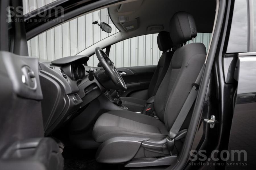 Melns Opel Meriva 2011 Tukums, ar dzinēja tilpumu 1.40 L un nobraukumu 132 tūkst. km par 5490 €, foto 10 vietnē AUTOMOTO.COM.LV
