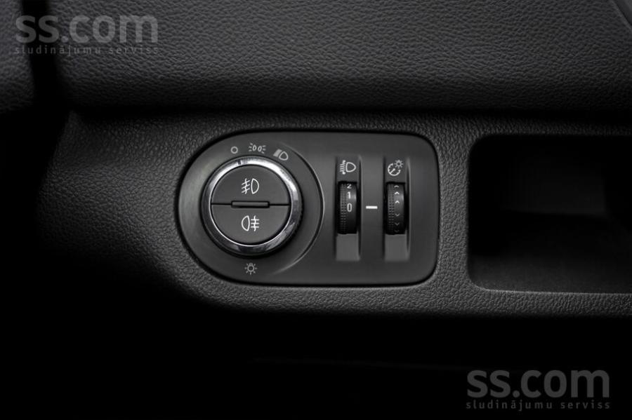 Melns Opel Meriva 2011 Tukums, ar dzinēja tilpumu 1.40 L un nobraukumu 132 tūkst. km par 5490 €, foto 15 vietnē AUTOMOTO.COM.LV