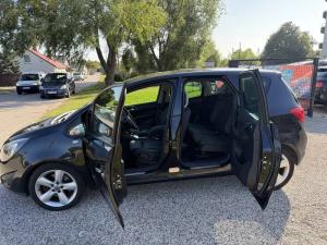 Black Opel Meriva 2011 in Ventspils, with an engine capacity of 1.70 L and mileage of 190 thousand km for 2990 €, photo 10 on AUTOMOTO.COM.LV