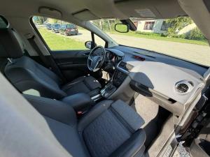Black Opel Meriva 2011 in Ventspils, with an engine capacity of 1.70 L and mileage of 190 thousand km for 2990 €, photo 12 on AUTOMOTO.COM.LV