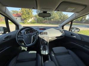 Black Opel Meriva 2011 in Ventspils, with an engine capacity of 1.70 L and mileage of 190 thousand km for 2990 €, photo 19 on AUTOMOTO.COM.LV