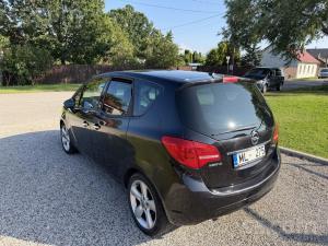 Black Opel Meriva 2011 in Ventspils, with an engine capacity of 1.70 L and mileage of 190 thousand km for 2990 €, photo 7 on AUTOMOTO.COM.LV