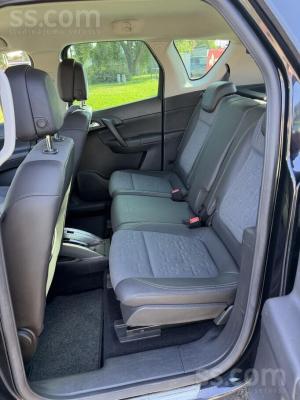 Black Opel Meriva 2011 in Ventspils, with an engine capacity of 1.70 L and mileage of 190 thousand km for 2990 €, photo 18 on AUTOMOTO.COM.LV