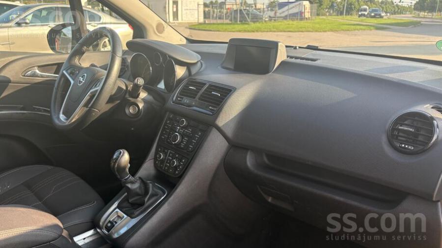 Melns Opel Meriva 2012 Liepāja, ar dzinēja tilpumu 1.40 L un nobraukumu 163 tūkst. km par 4450 €, foto 16 vietnē AUTOMOTO.COM.LV